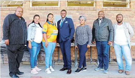 Makhanda school welcomes donation of desks, chairs - PressReader