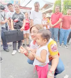 Discaya vows better services for Pasig’s solo mothers - PressReader