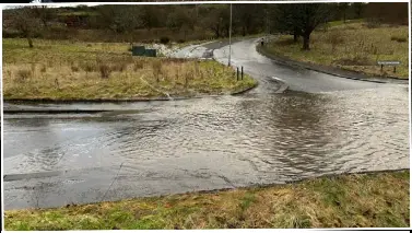 Burst pipe leaves 12,000 homes without water - PressReader