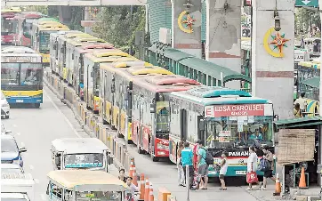 Lawmakers defend ex-Speaker - PressReader