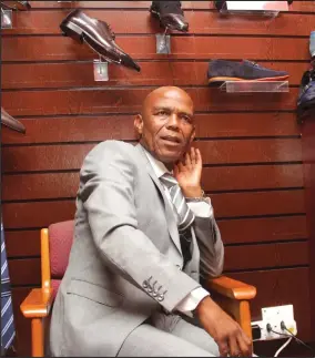 Obentshont­sha izingubo usevule esakhe isitolo - PressReader