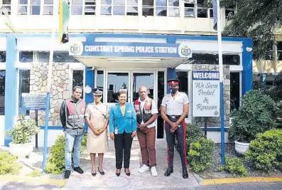 Policemen commended for profession­alism and compassion - PressReader