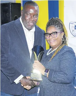 Whitmore gets award for excellence at Business House ceremony - PressReader