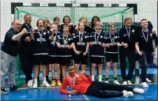 Dubbla guld till Piffen i handboll | Abo Underratte­lser | PressReade­r