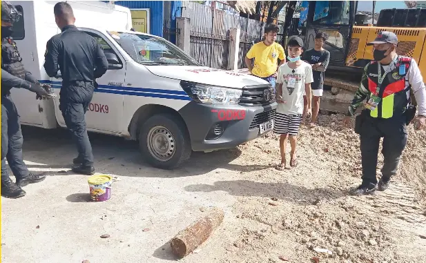 VINTAGE BOMB. - PressReader