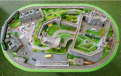 FESTIVE FUN - PressReader