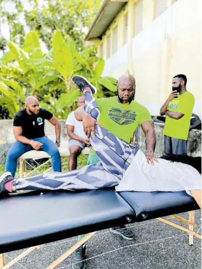 Carlington Sinclair finds joy transformi­ng lives as a personal trainer - PressReader