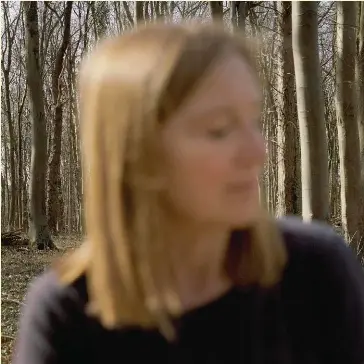 LIVES OUTGROWN de Beth Gibbons - PressReader