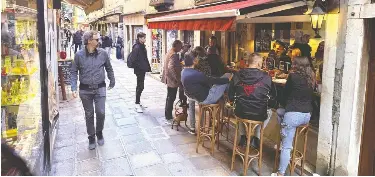 A CROWD-BUSTING GUIDE TO VENICE - PressReader