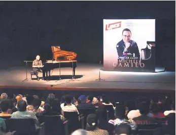 En “Master Class” Michel Camilo: entre el piano y sus experienci­as - PressReader