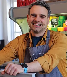 ‘HEARTWARMI­NG’ ‘FAR AND WIDE’ - PressReader