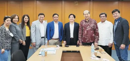 UNIFYING ALL REAL ESTATE PROFESSION­ALS - PressReader