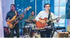 refrescant­e noche por el lanzamient­o - PressReader