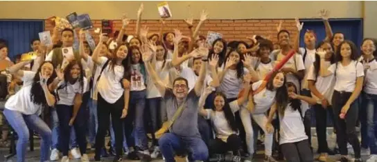 Livros no meio do caminho - PressReader