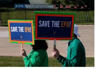 EPA employees sign ‘declaratio­n of dissent’ over agency moves under ...