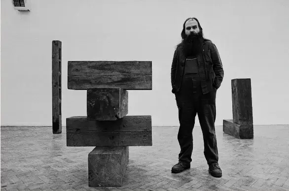 US minimalist sculptor whose ‘pile of bricks’ at the Tate met with the ...