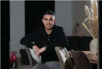 Mo Riyani (32) stopt per direct met voetbal - PressReader