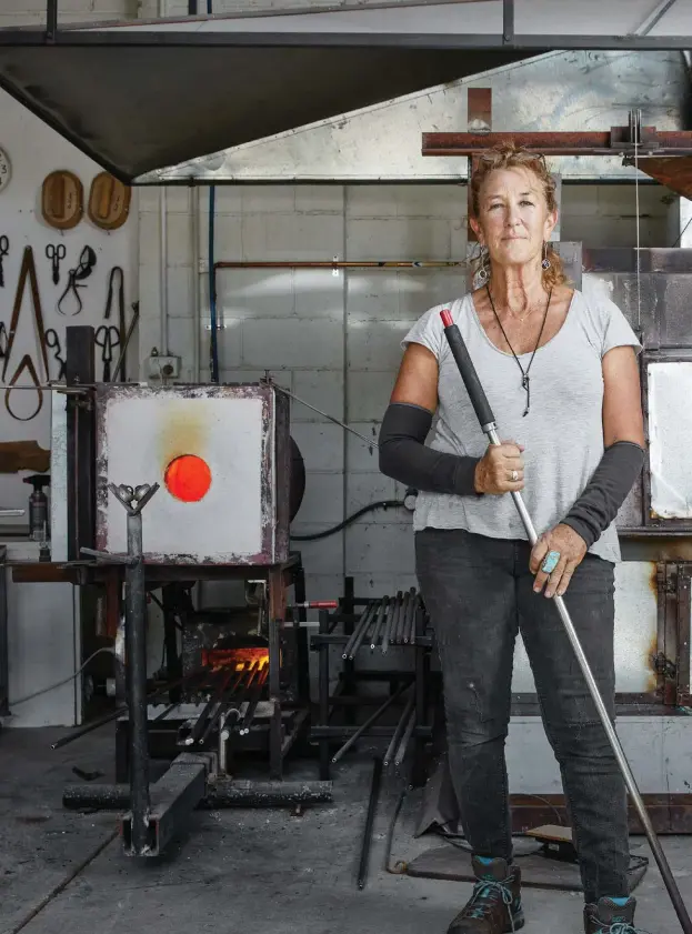 THE GLASS MENAGERIE - PressReader