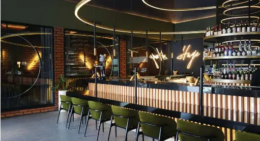 HUGE RESTAURANT - PressReader