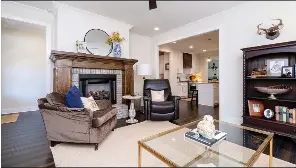 Distinctiv­e details - PressReader