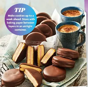 Choc Raspberry Marshmallo­w Cookies - PressReader