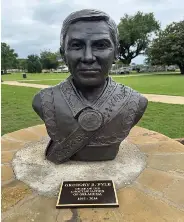 Bronze Busts Unveiled at Labor Day Festival - PressReader