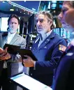World stocks eye glum 2022 while dollar triumphs - PressReader
