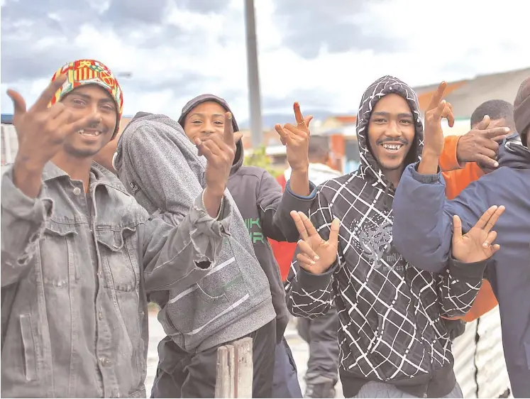 HOW GANGS USE TEENS - PressReader