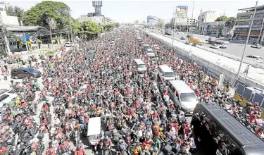 People swarm BBM rally in QC - PressReader