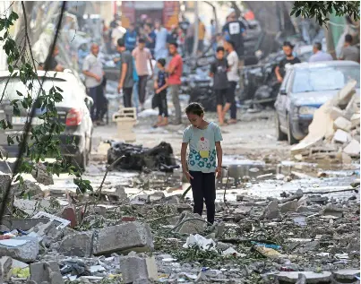 Israeli raid ‘kills 274 Palestinia­ns’ in rescue mission for four hostages - PressReader