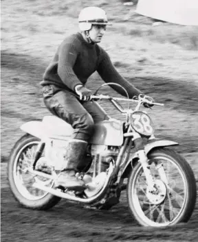 ALAN CLEWS - PressReader