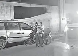 Borrachos motoristas se embarran en brutal caída - PressReader