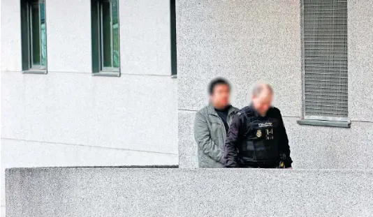 La vida de mentira del estafador Darwin - PressReader