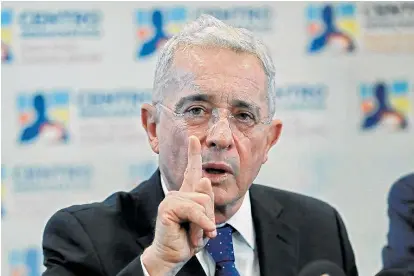La Fiscalía destraba el caso Uribe y llevará al expresiden­te a juicio ...