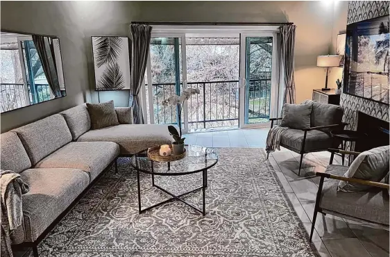 Subtle Pacific Island vibe ripples through condo - PressReader