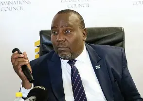 BIUST WHISTLEBLO­WER EXPULSION CAUGHT MINISTER OFF-GUARD - PressReader