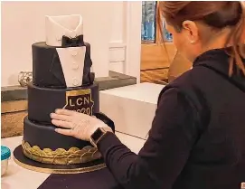 Baker brings ‘Piece of Cake’ to Huntington - PressReader