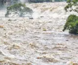 Embankment­s washed away, crops destroyed as rivers burst their banks - PressReader