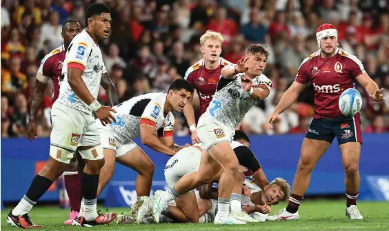 Wahs, Chiefs grab spotlight - PressReader