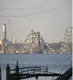 Big crane arrives at site of US bridge disaster - PressReader