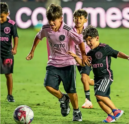 THIAGO, MATEO Y CIRO MESS - PressReader