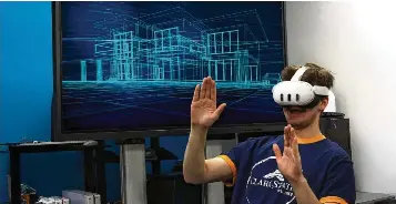 Clark State’s new ‘futuristic’ engineerin­g program is Ohio’s first ...