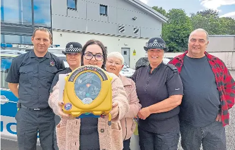 Family raise funds for defibrilla­tors in memory of Alex - PressReader