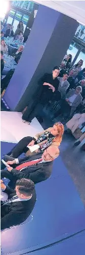 Aprendí de la vida audaz de Juan Pablo II y de la mirada de misericord­ia del Papa Francisco ...