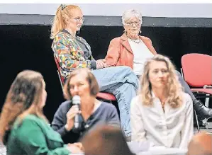 Schüler diskutiere­n mit Seenotrett­ern - PressReader