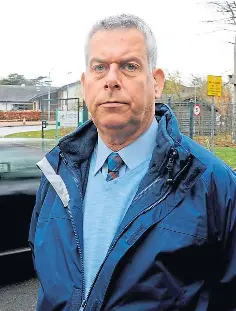 Covid-19 vaccinatio­n clinics ‘postcode lottery’ row erupts - PressReader