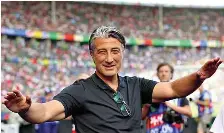 Schweiz-Trainer Murat Yakin ist jetzt schon der Gewinner - PressReader