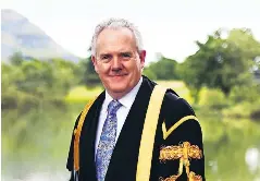 Face-to-face graduation­s make a return - PressReader