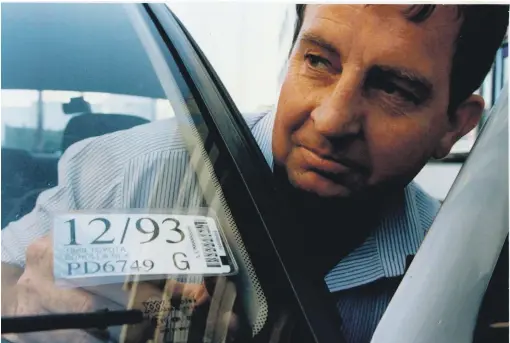 Transport buff had encyclopae­dic knowledge of buses - PressReader