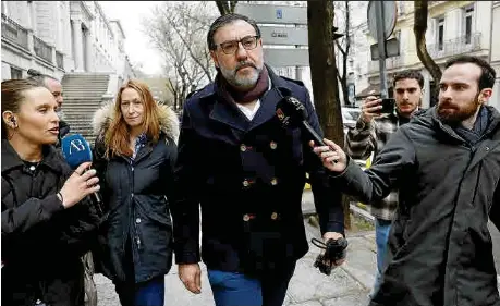 Una testigo confirma que entregó 20.000 dólares al hermano de Koldo ...